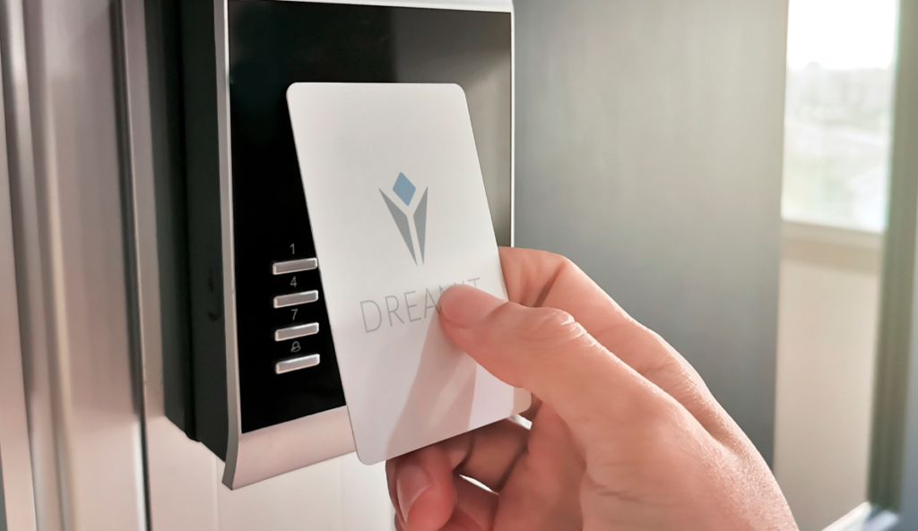 Control de accesos con tarjetas de proximidad: características clave